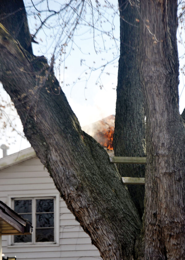 Fire damages Vienna apartment | News, Sports, Jobs - News and Sentinel